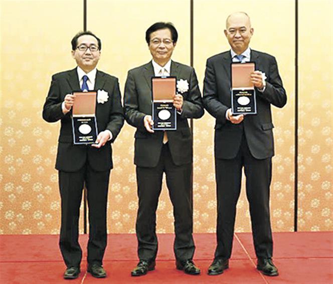 全国発明表彰・表彰式／JFE、JMU、IHIが共同受賞／経済団体連合会会長賞 | 日刊鉄鋼新聞 Japan Metal Daily